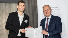 Wir gratulieren Simon Huber zum Award of Excellence! - dieAngewandte